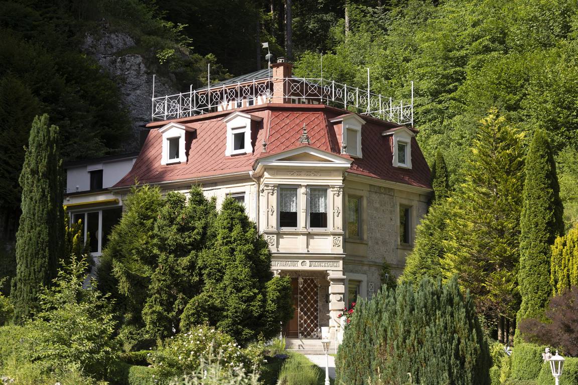 90 M² Appartement ∙ 3 Slaapkamers ∙ 5 Gasten - Bad Urach