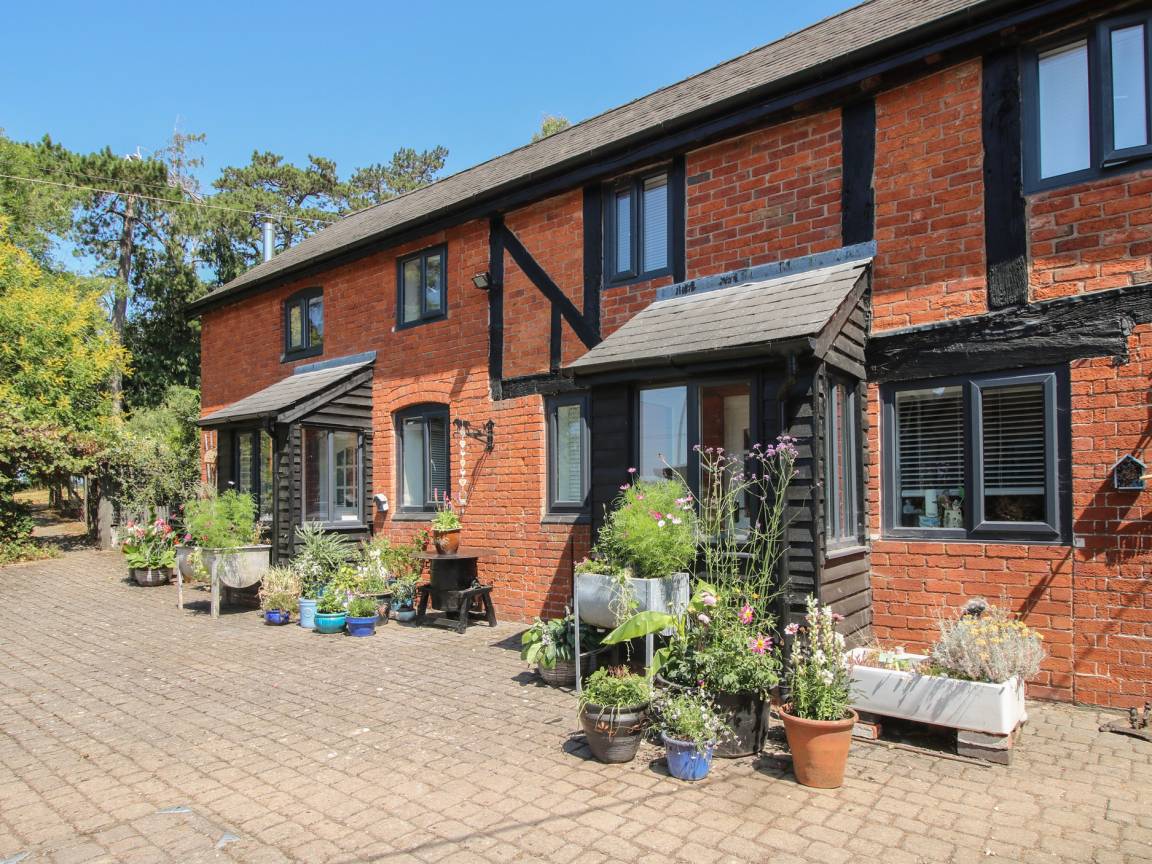 Cottage ∙ 1 Bedroom ∙ 4 Guests - Herefordshire
