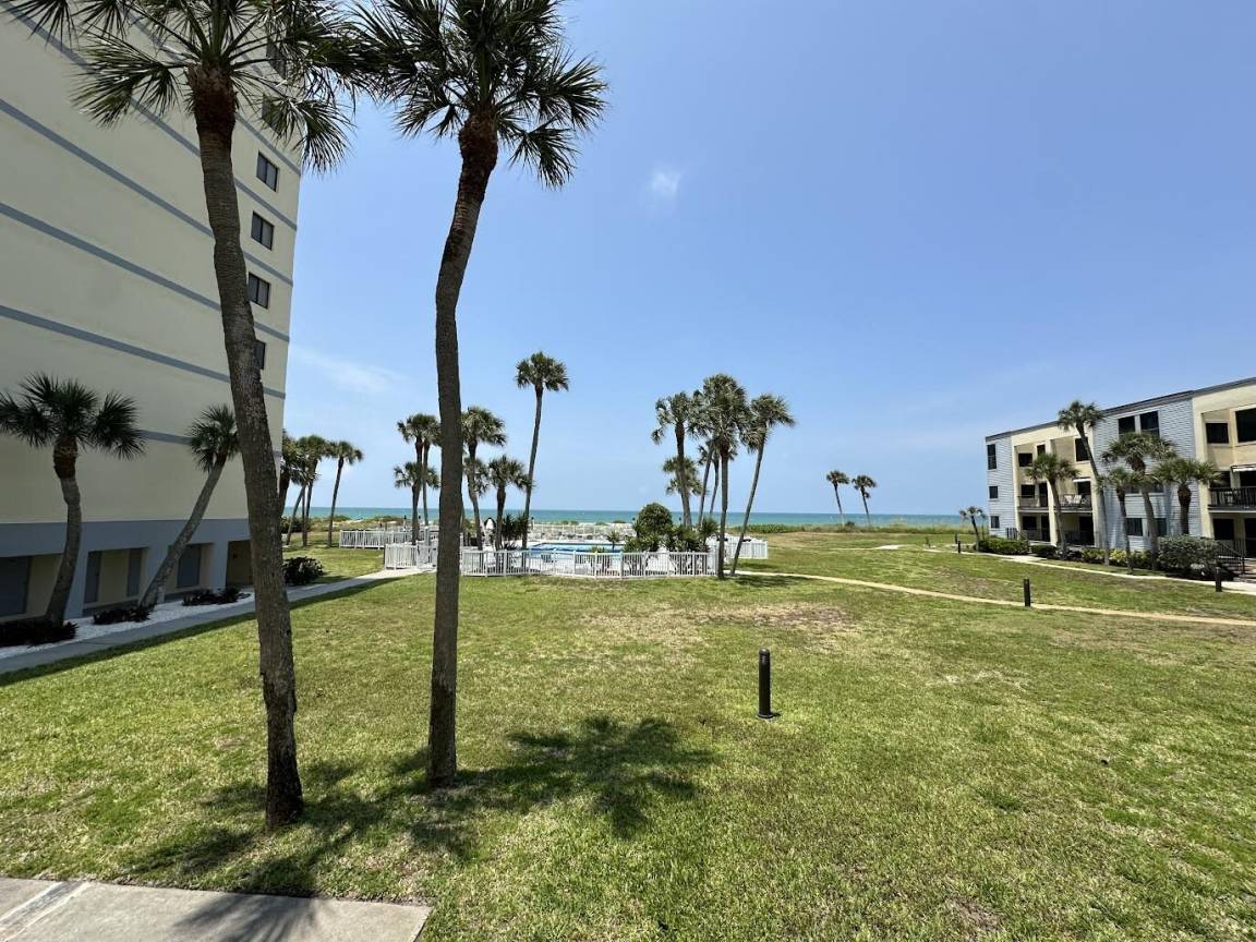 100 M² Condo ∙ 2 Bedrooms ∙ 4 Guests - Venice, FL