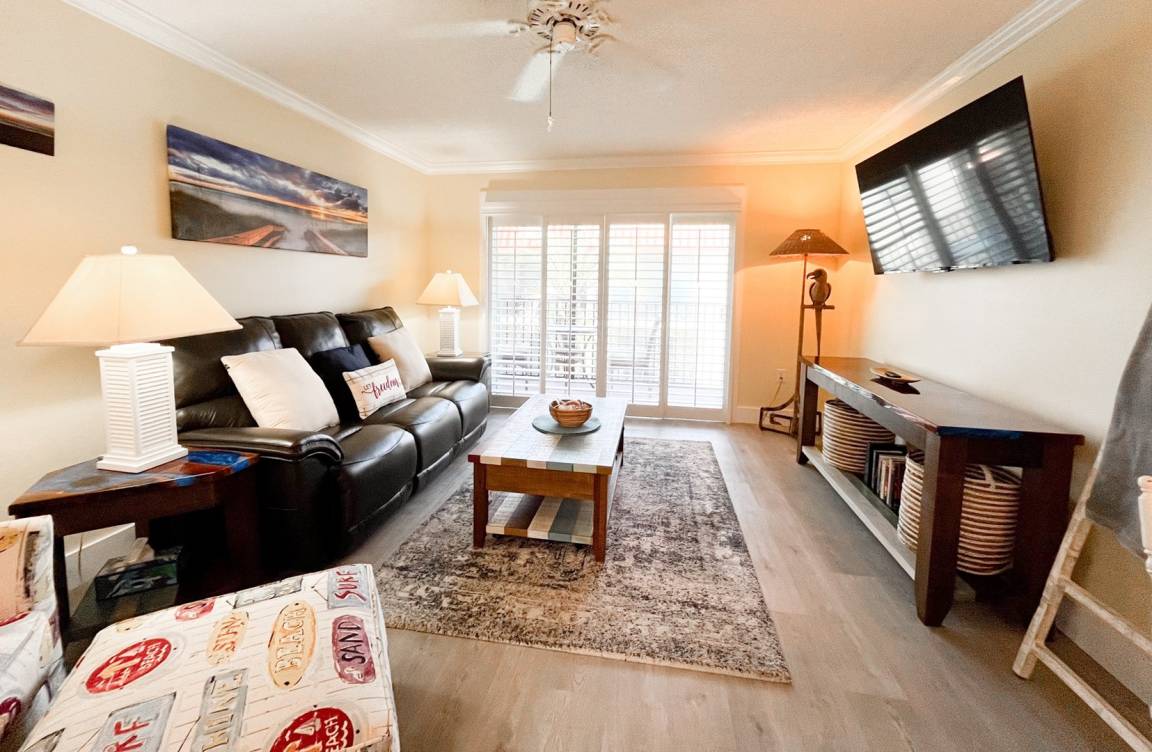 Condo ∙ 2 Bedrooms ∙ 4 Guests - Crescent Beach, FL