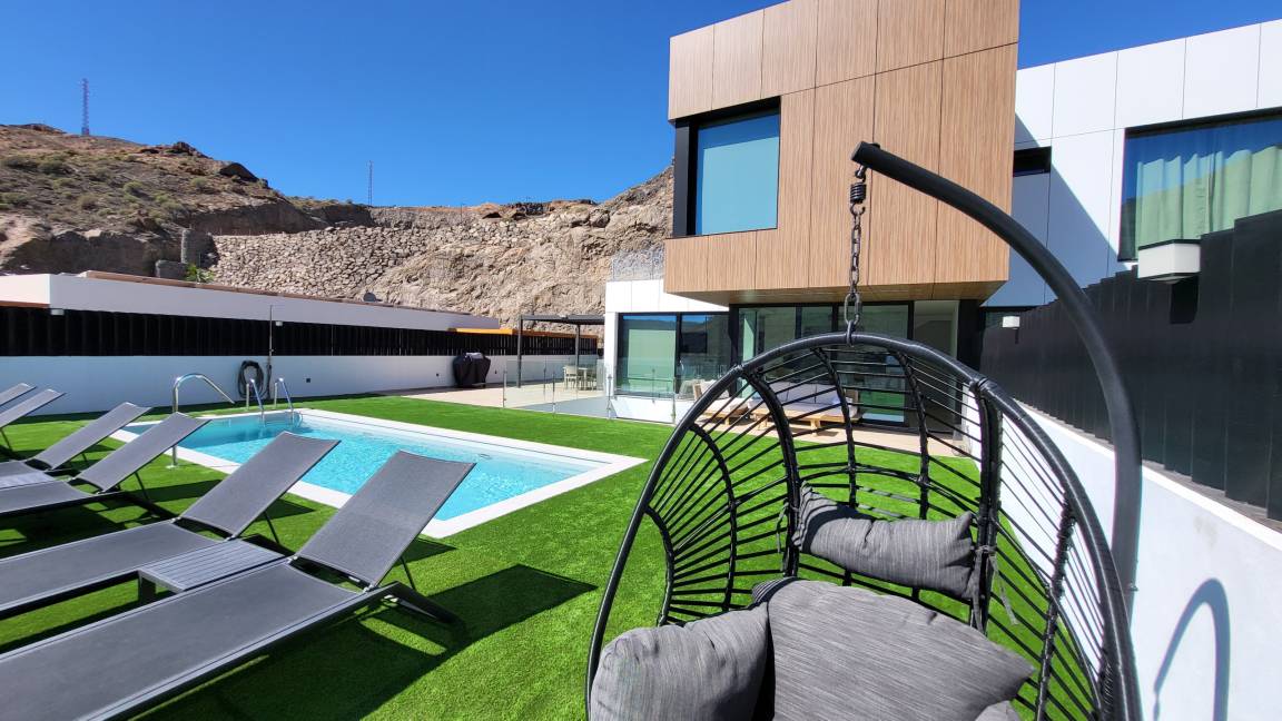 120 M² Villa ∙ 4 Bedrooms ∙ 8 Guests - Gran Canaria