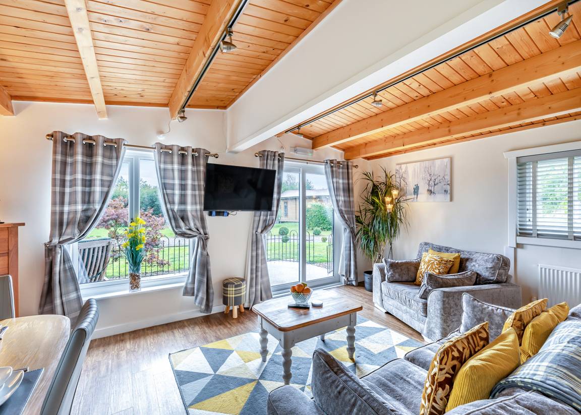 Chalet ∙ 2 Bedrooms ∙ 4 Guests - Cheshire