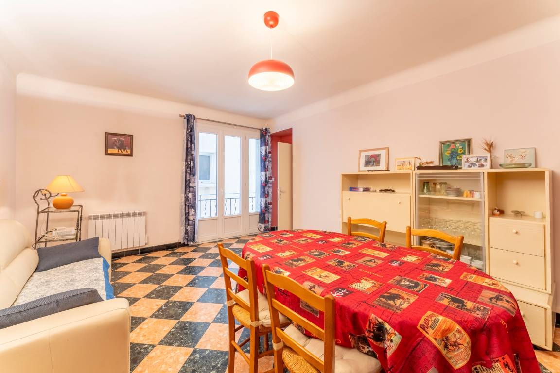 100 M² Appartement ∙ 2 Chambres ∙ 4 Personnes - Valréas