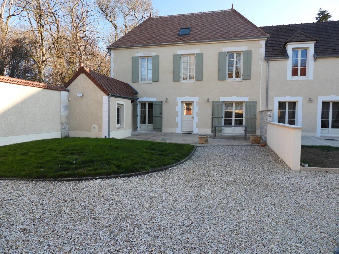 120 M² Cottage ∙ 3 Bedrooms ∙ 5 Guests - Chablis