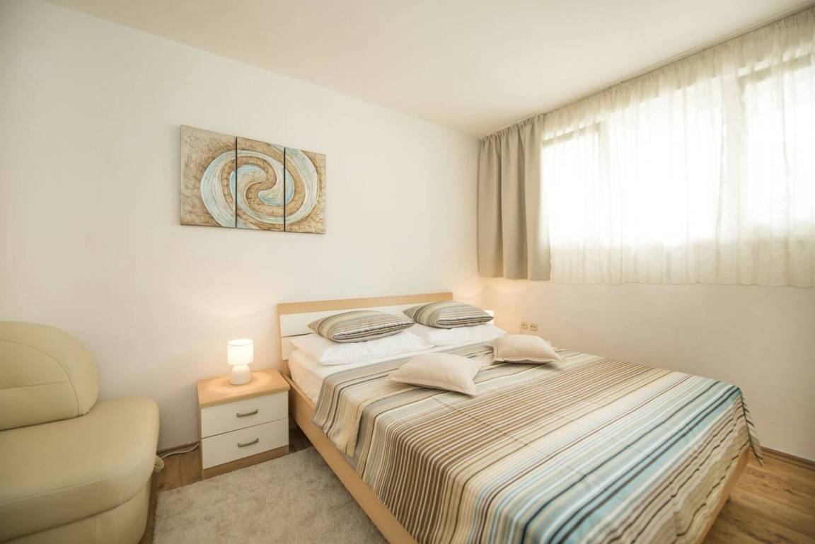 46 M² Apartamento ∙ 2 Quartos ∙ 4 Hóspedes - Split