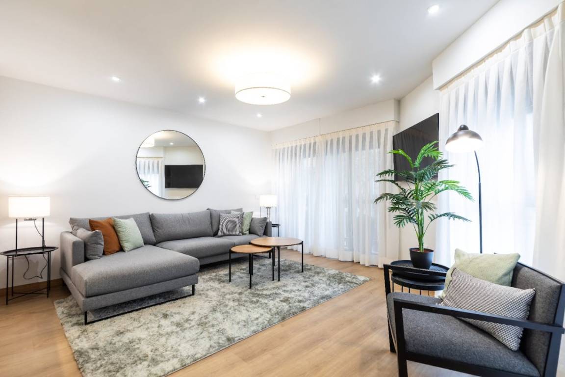 84 M² Appartement ∙ 2 Slaapkamers ∙ 3 Gasten - Burjassot