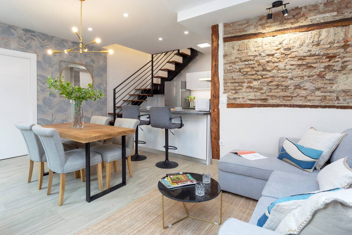 120 M² Apartamento ∙ 2 Habitaciones ∙ 6 Huéspedes - Granada, España