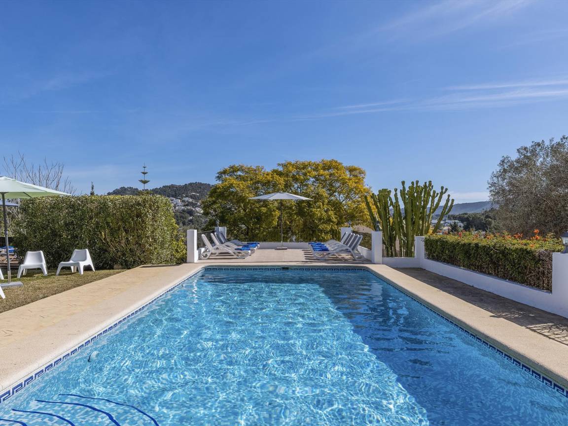 700 M² Villa ∙ 9 Habitaciones ∙ 18 Huéspedes - Denia