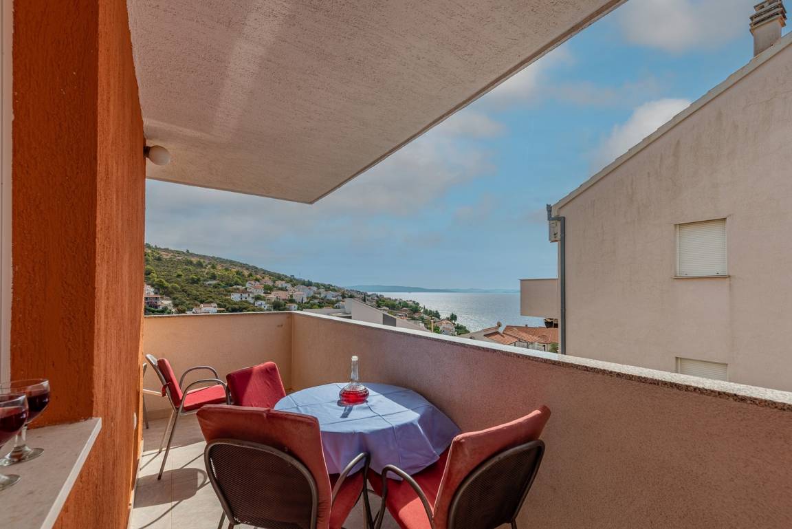95 M² Apartamento ∙ 3 Habitaciones ∙ 5 Huéspedes - Maslinica