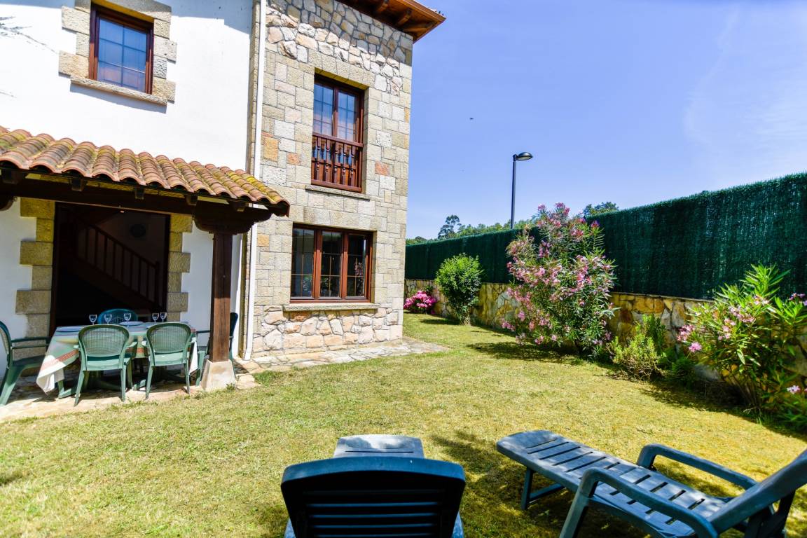 156 M² Ferienhaus ∙ 4 Schlafzimmer ∙ 8 Gäste - Santander