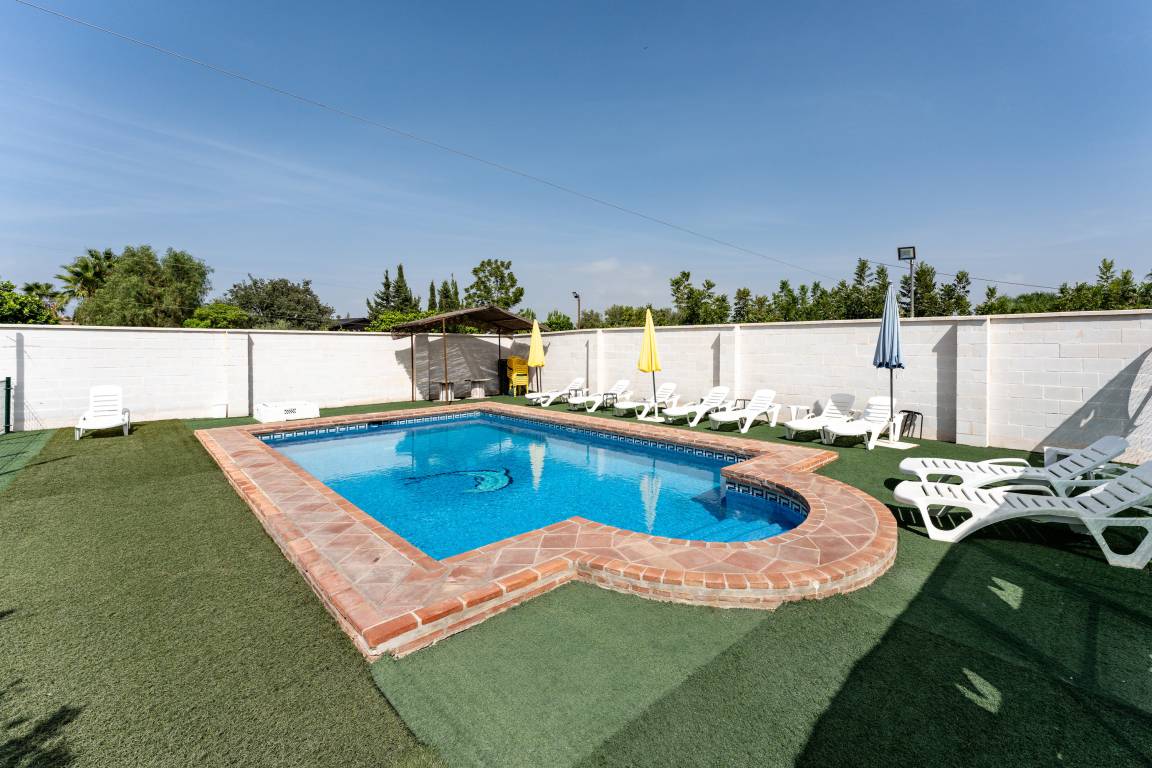 100 M² Casa ∙ 4 Habitaciones ∙ 10 Huéspedes - Cártama
