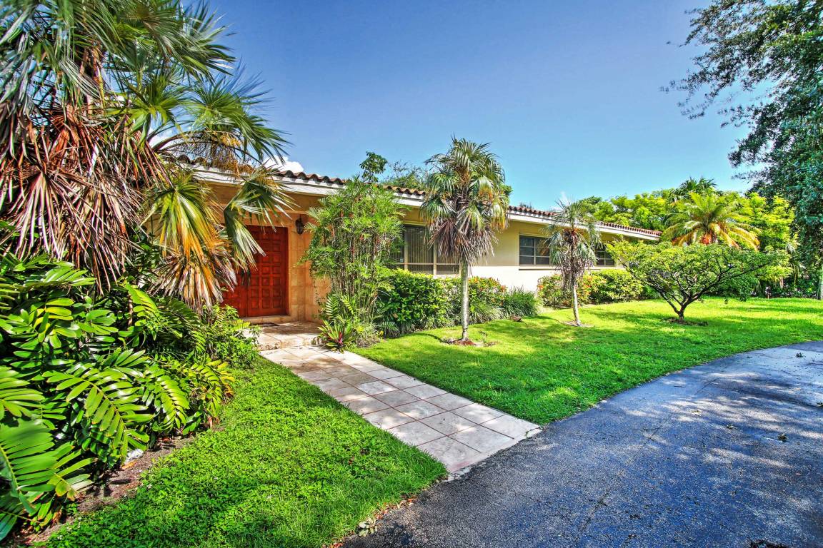 222 M² House ∙ 3 Bedrooms ∙ 8 Guests - Pinecrest, FL