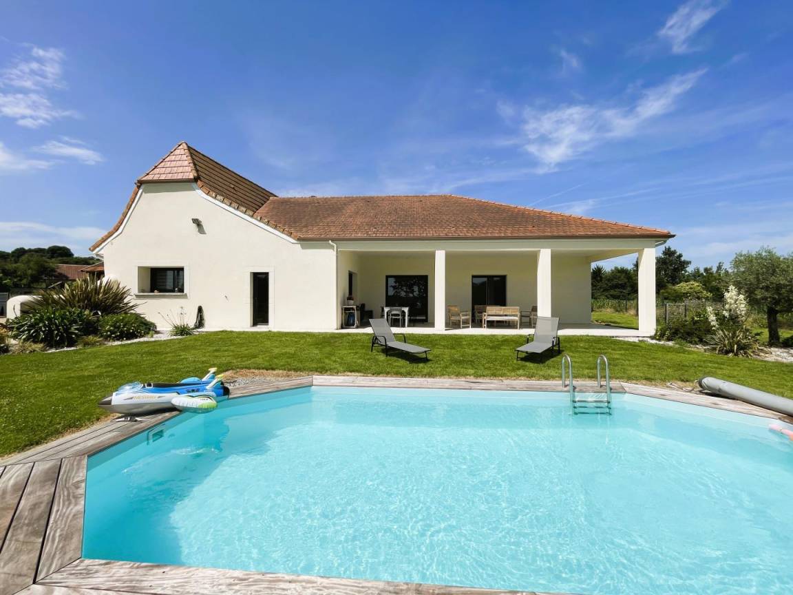 180 M² Gîte ∙ 3 Chambres ∙ 6 Personnes - Pyrénées-Atlantiques