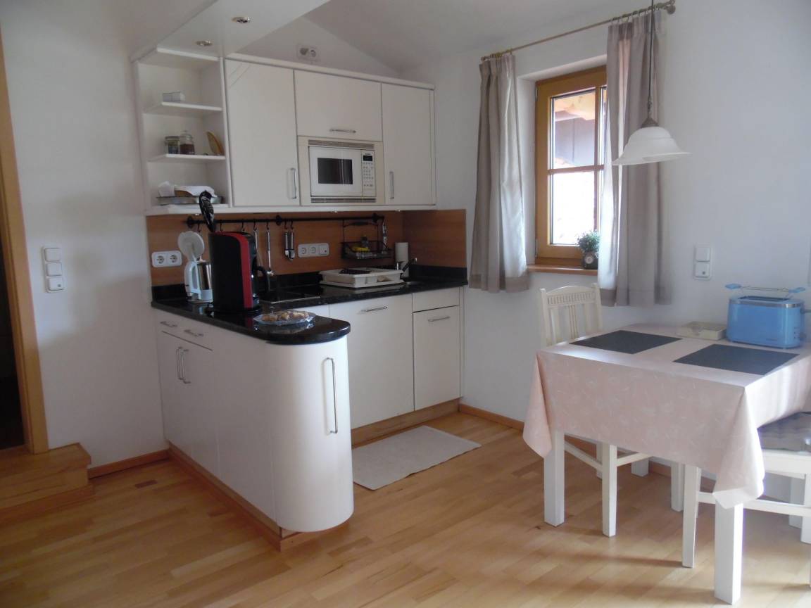 40 M² Ferienwohnung ∙ 1 Schlafzimmer ∙ 2 Gäste - Gstadt am Chiemsee
