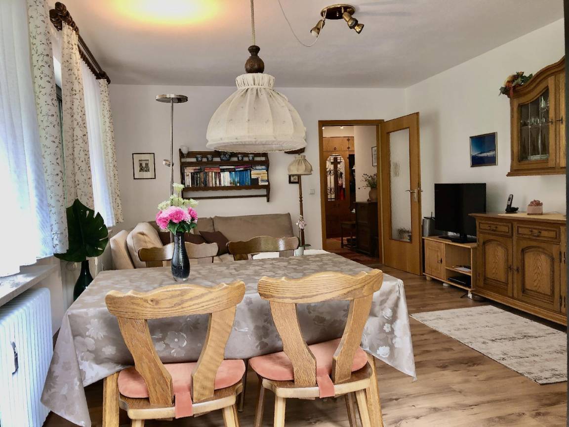 55 M² Ferienwohnung ∙ 1 Schlafzimmer ∙ 4 Gäste - Weitnau