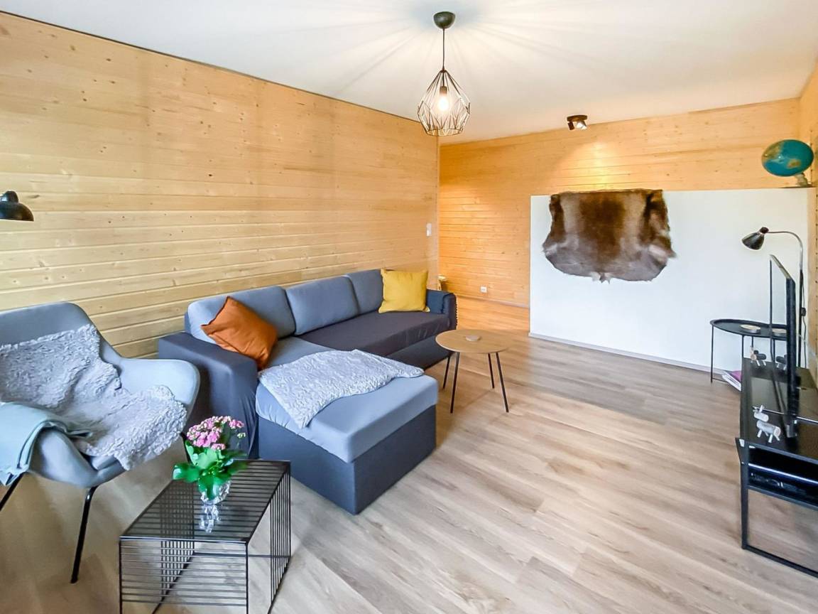 68 M² Ferienhaus ∙ 1 Schlafzimmer ∙ 4 Gäste - Salla