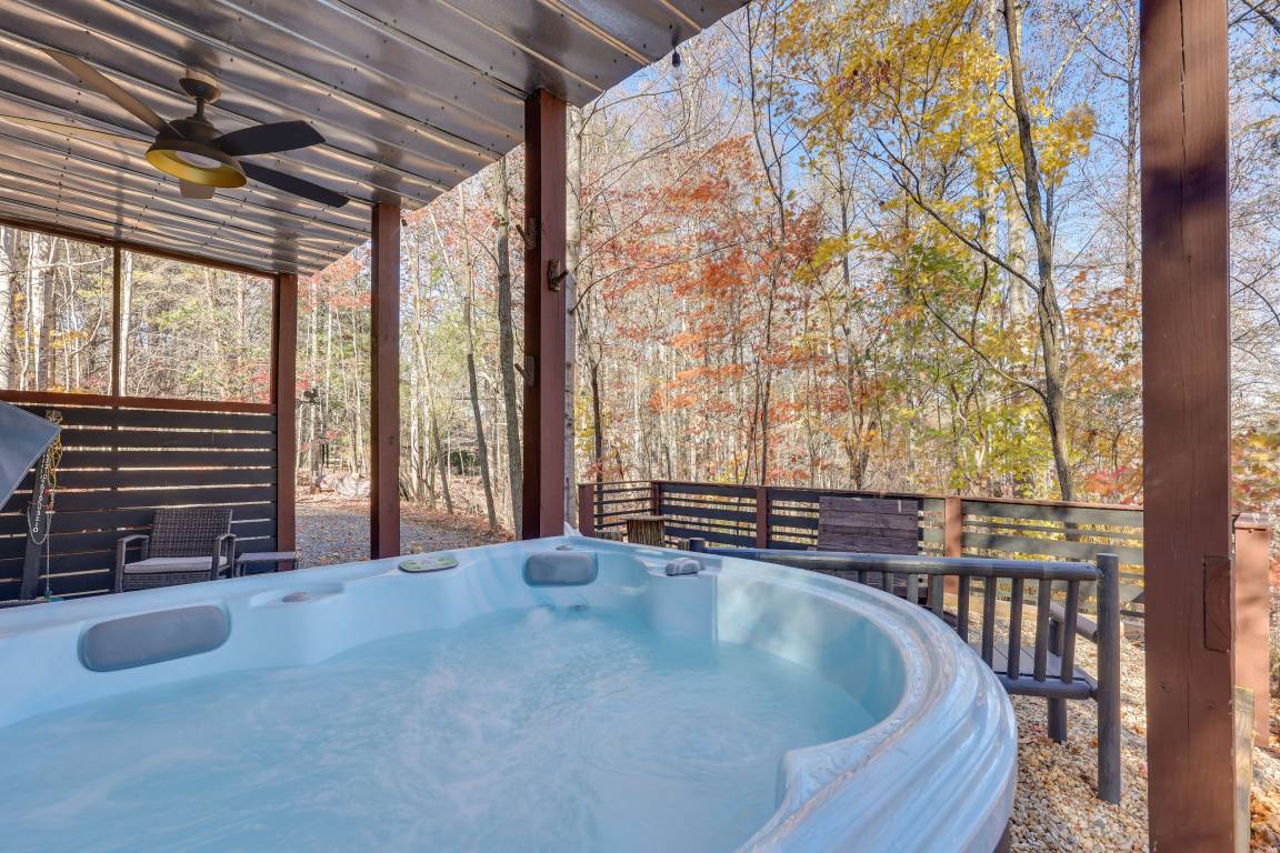 142 M² House ∙ 3 Bedrooms ∙ 6 Guests - Blue Ridge Lake, GA