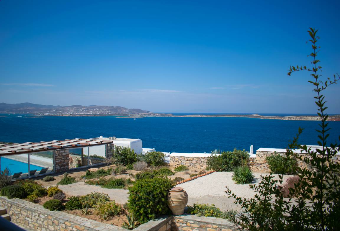 78 M² Villa ∙ 2 Bedrooms ∙ 4 Guests - Antiparos