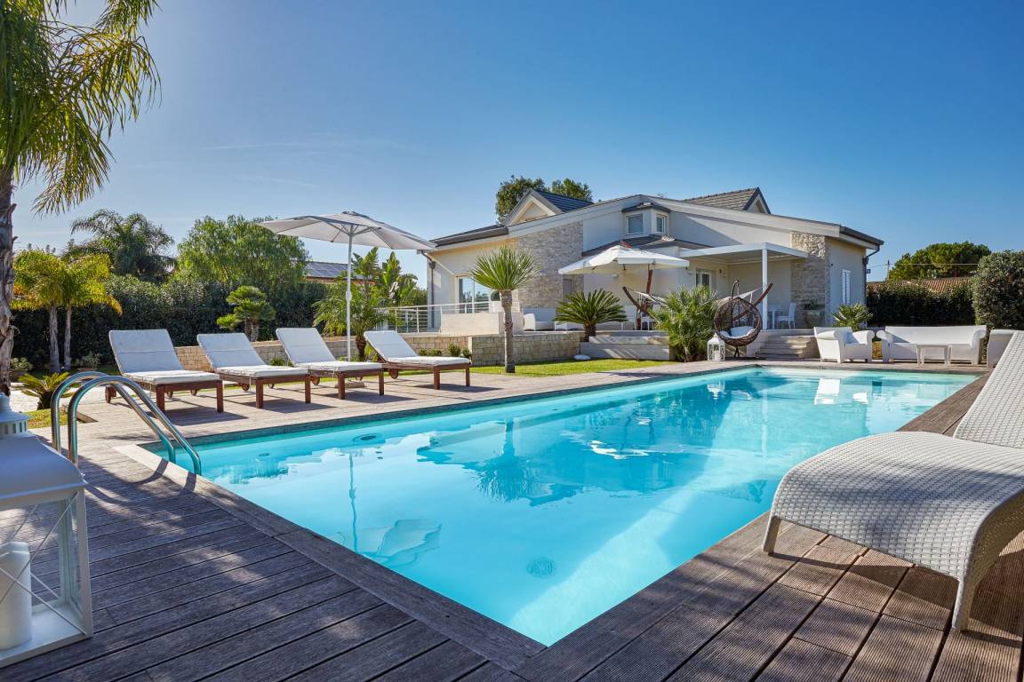300 M² Villa ∙ 5 Schlafzimmer ∙ 10 Gäste - Ispica