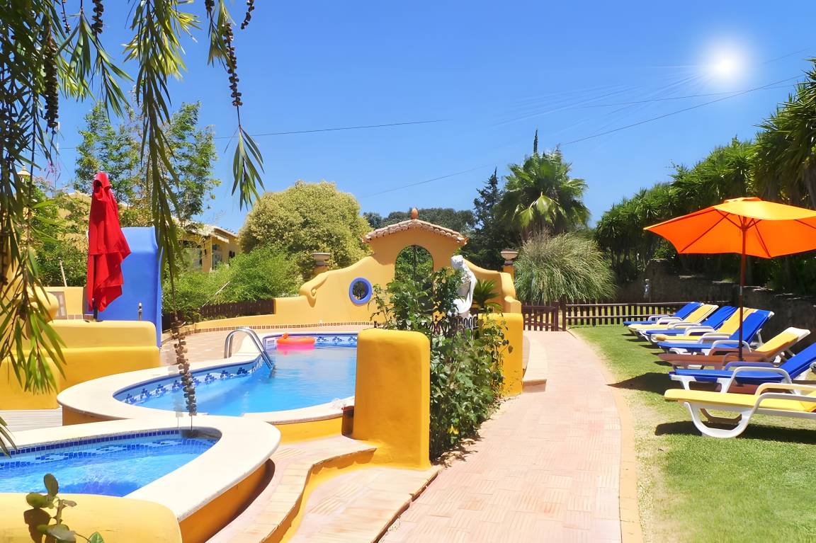 300 M² Villa ∙ 6 Makuuhuonetta ∙ 14 Vierasta - Portimão