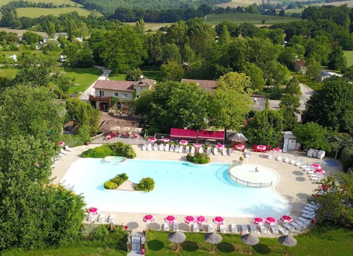 28 M² Camping ∙ 2 Bedrooms ∙ 6 Guests - Gers