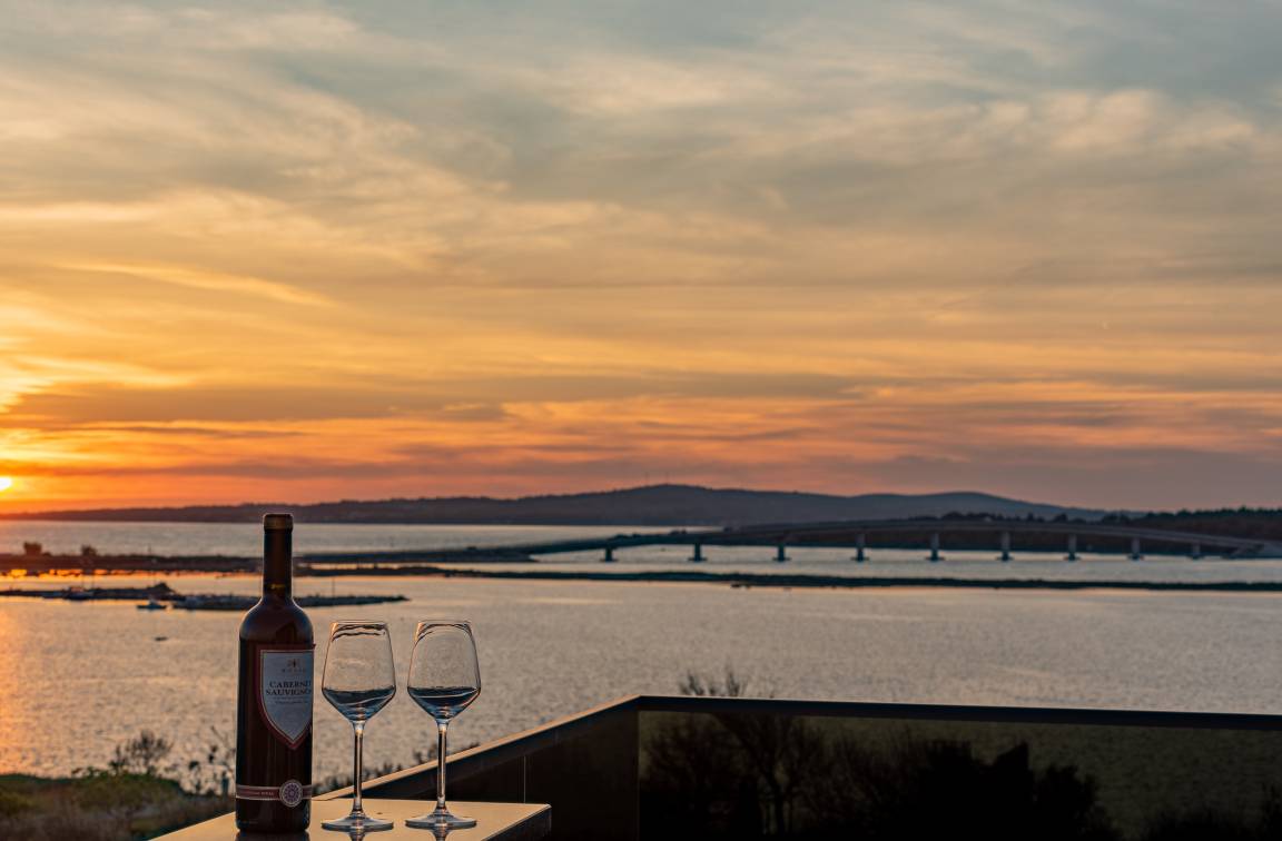 182 M² Ferienhaus ∙ 5 Schlafzimmer ∙ 10 Gäste - Privlaka