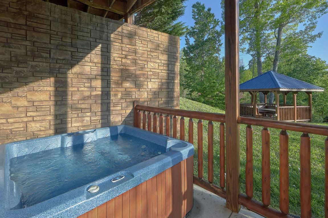 311 M² House ∙ 4 Bedrooms ∙ 12 Guests - Gatlinburg, TN