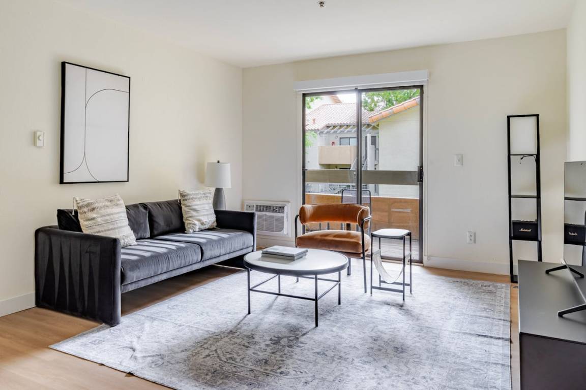 85 M² Apartment ∙ 2 Bedrooms ∙ 4 Guests - Palo Alto, CA