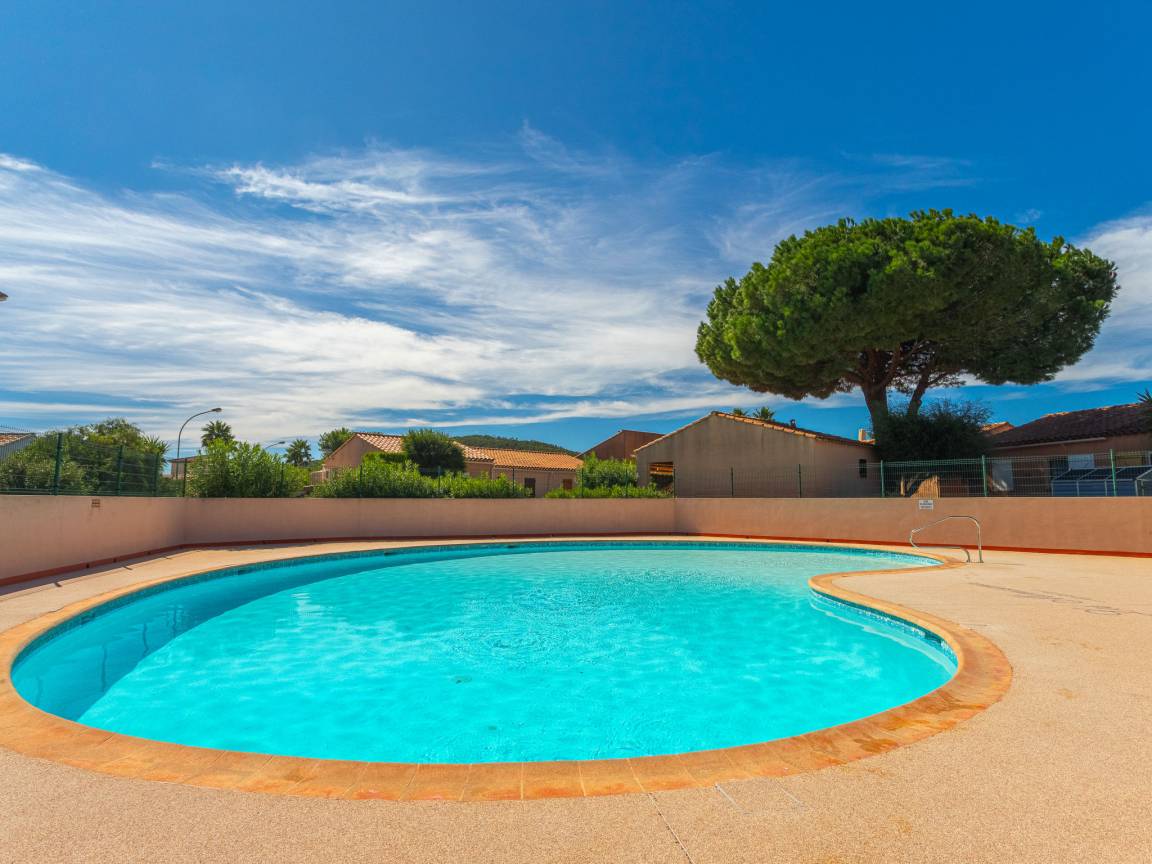 35 M² House ∙ 2 Bedrooms ∙ 5 Guests - Île du Levant