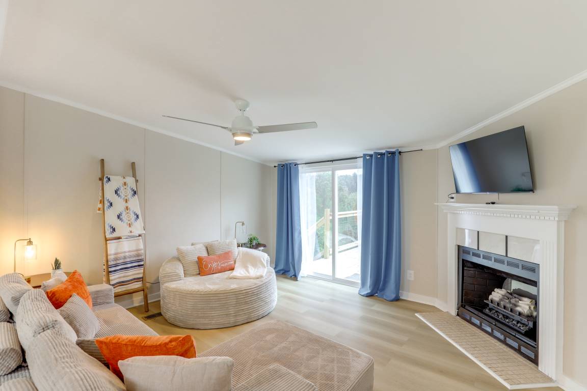 130 M² House ∙ 3 Bedrooms ∙ 8 Guests - Asheville, NC