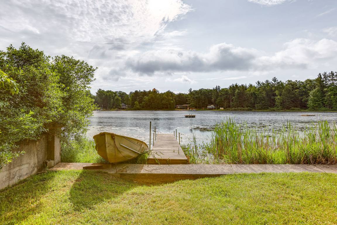 88 M² Cottage ∙ 2 Bedrooms ∙ 6 Guests - Diamond Lake, White Cloud