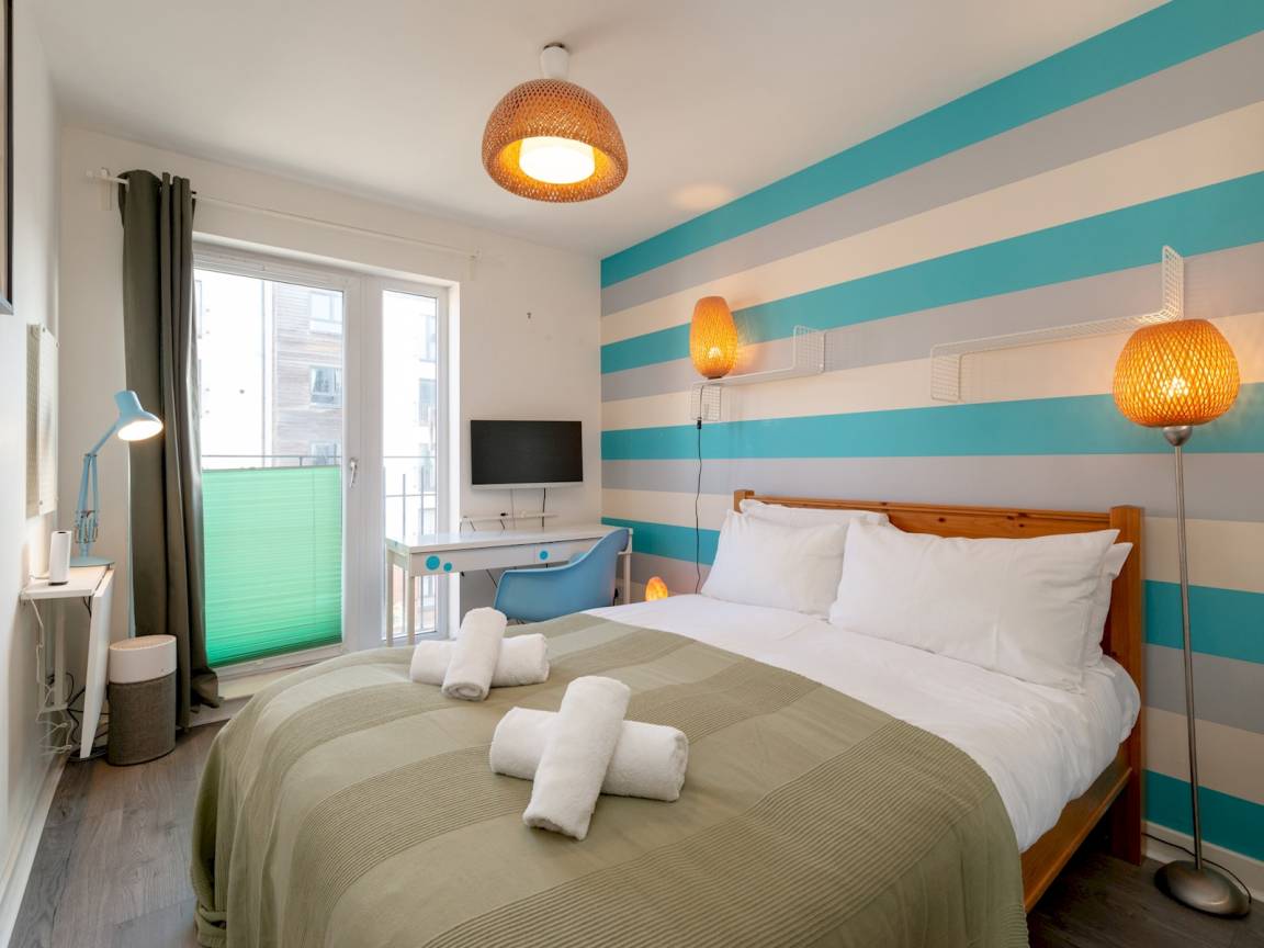 56 M² Apartment ∙ 2 Bedrooms ∙ 4 Guests - Leith