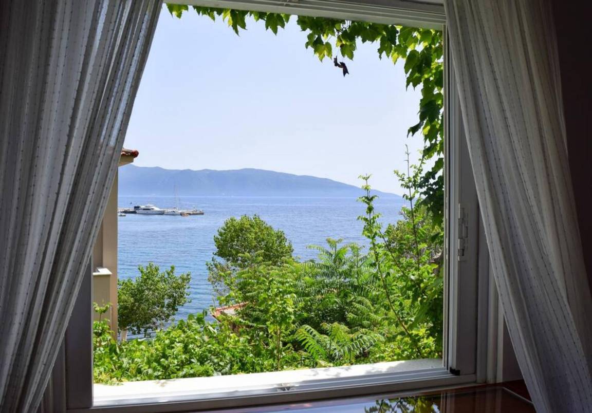 70 M² Apartment ∙ 2 Bedrooms ∙ 6 Guests - Asos