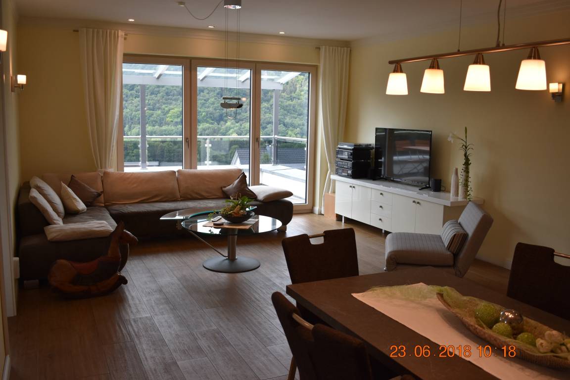 65 M² Ferienwohnung ∙ 2 Schlafzimmer ∙ 3 Gäste - Riedenburg