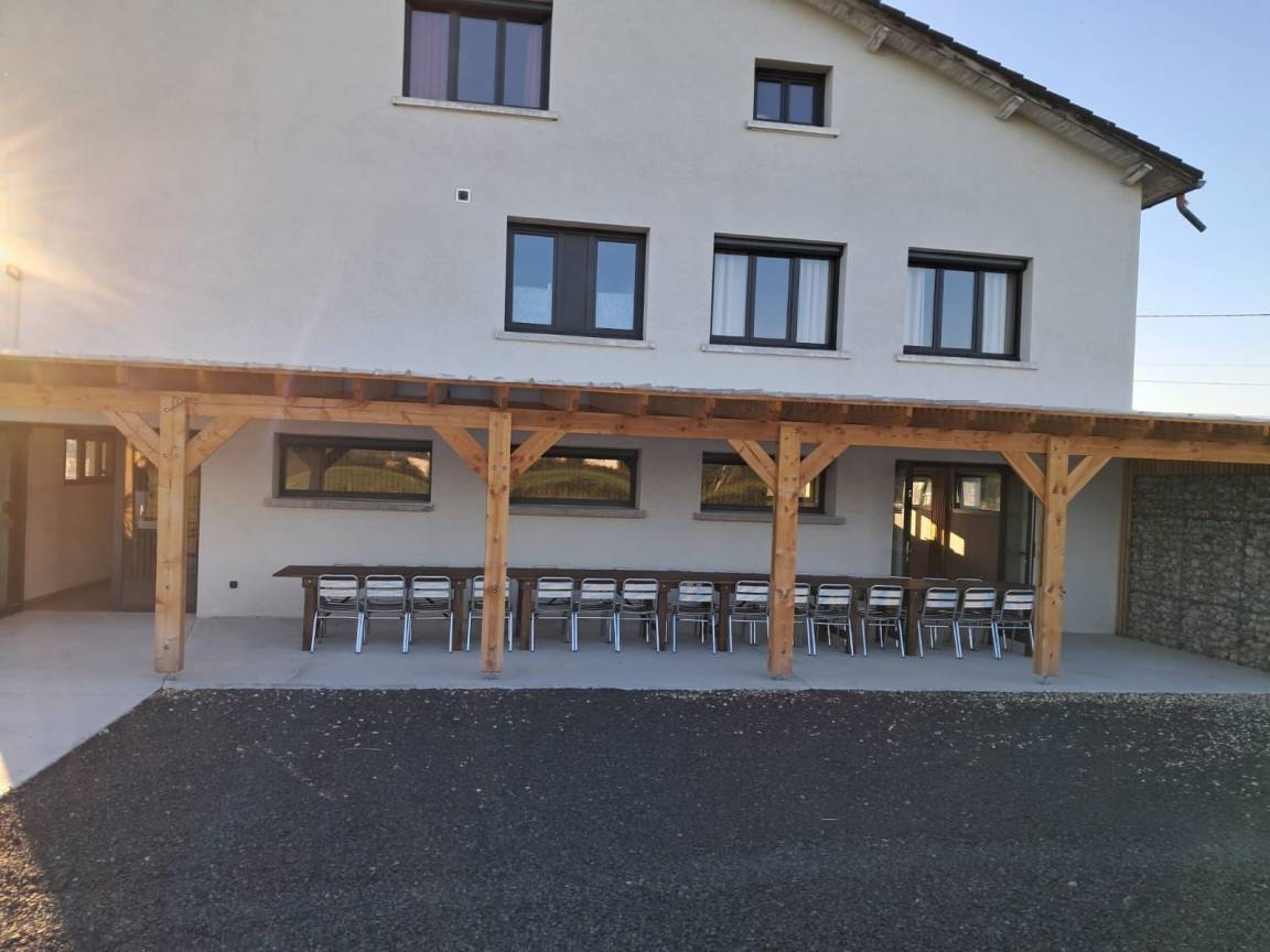 260 M² Huis ∙ 7 Slaapkamers ∙ 14 Gasten - Montbrison