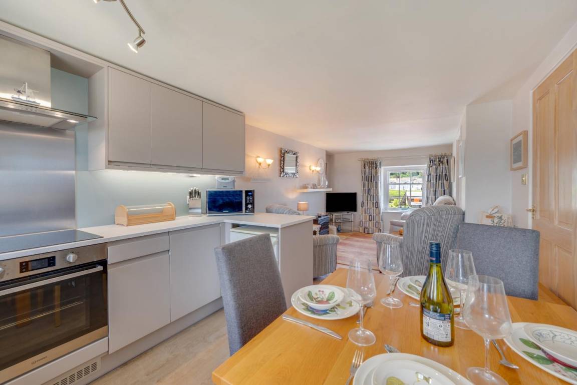Apartment ∙ 2 Bedrooms ∙ 4 Guests - Aberaeron