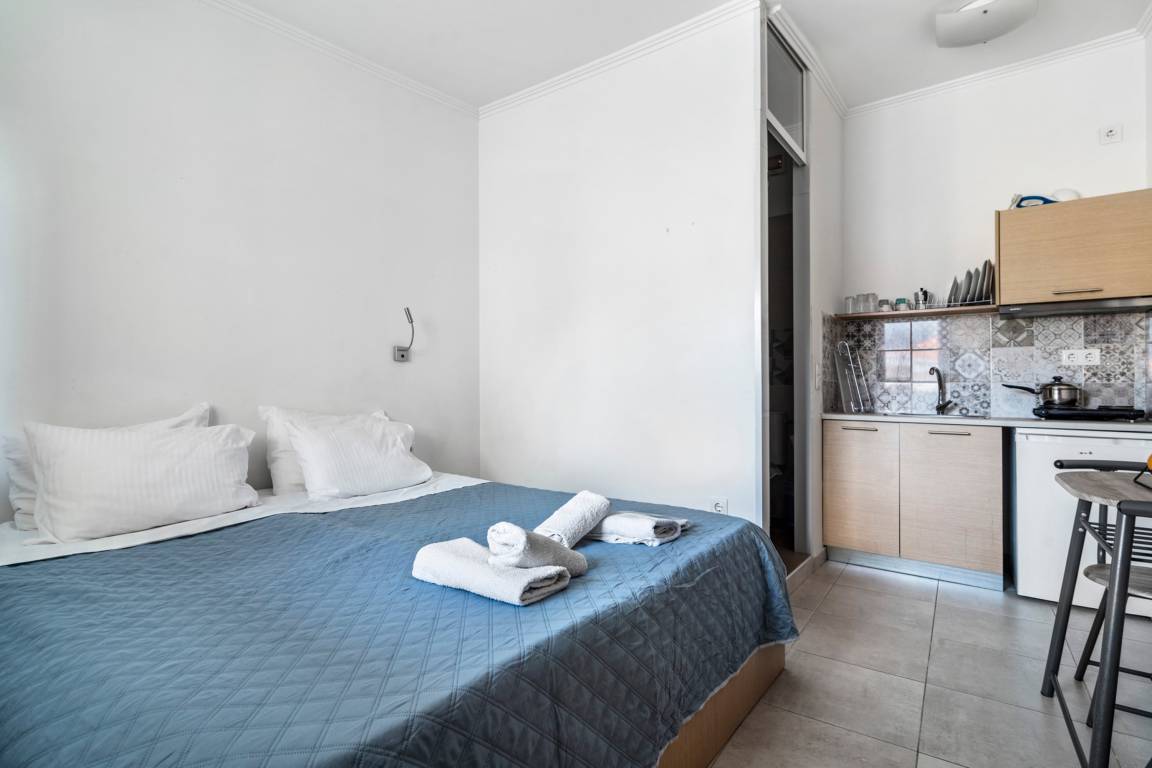 16 M² Studio ∙ 2 Personnes - Leucade