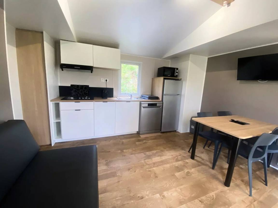 35 M² Mobilheim ∙ 2 Schlafzimmer ∙ 4 Gäste - Propriano