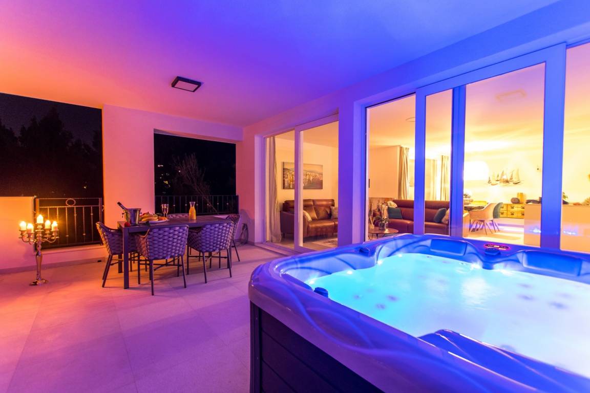 Huoneisto ∙ 2 Makuuhuonetta ∙ 4 Vierasta - Tučepi