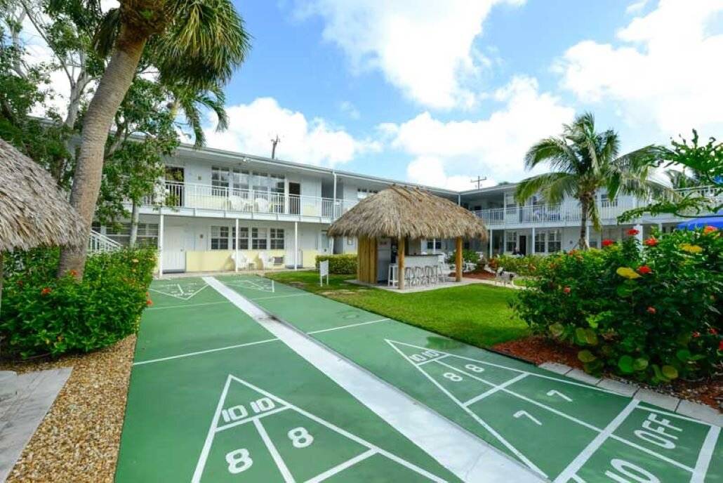 Condo ∙ 1 Bedroom ∙ 4 Guests - Naples, FL