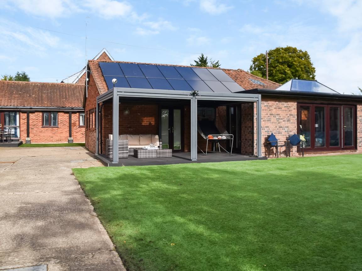 Cottage ∙ 5 Bedrooms ∙ 10 Guests - Wroxham