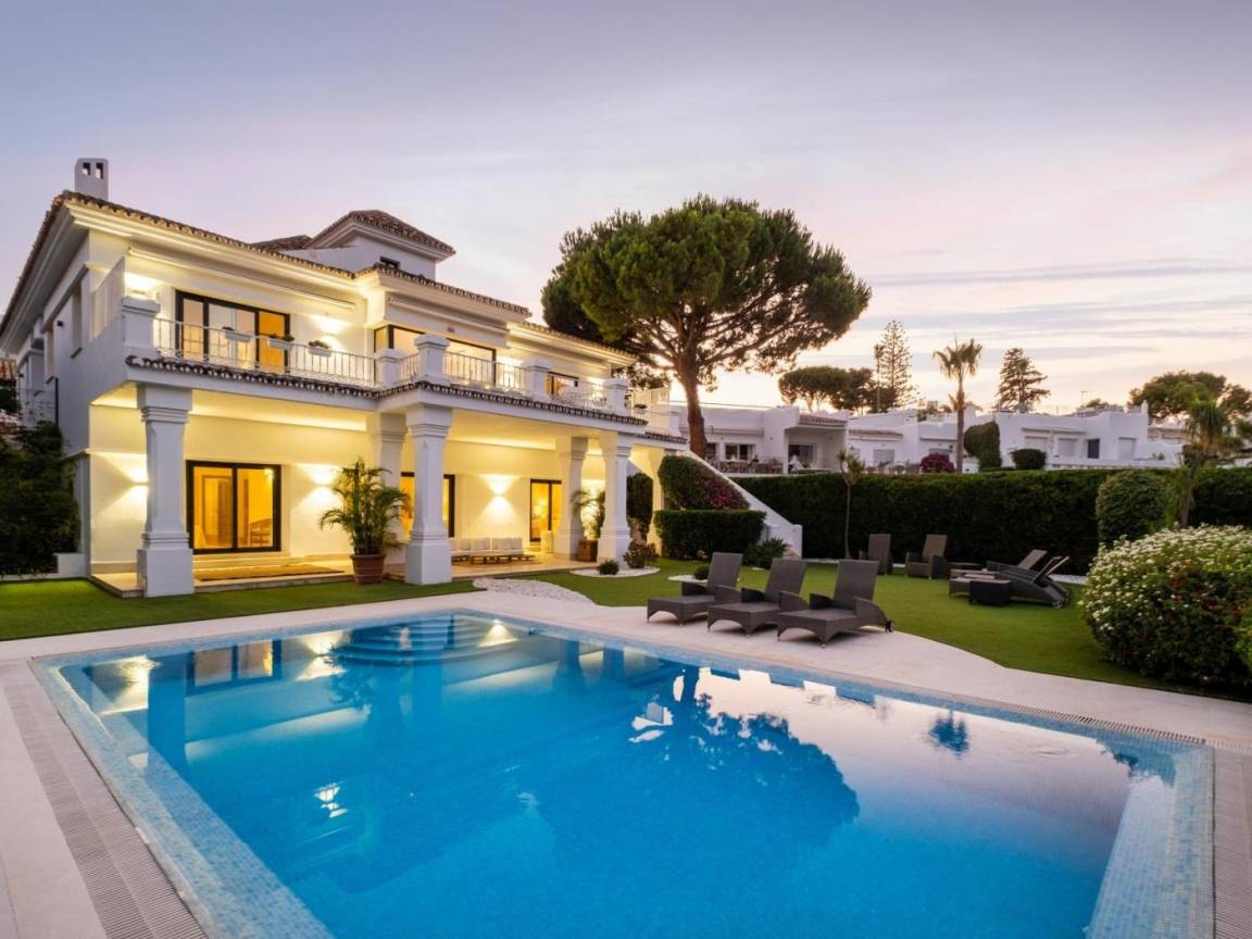 710 M² Villa ∙ 7 Habitaciones ∙ 14 Huéspedes - Marbella