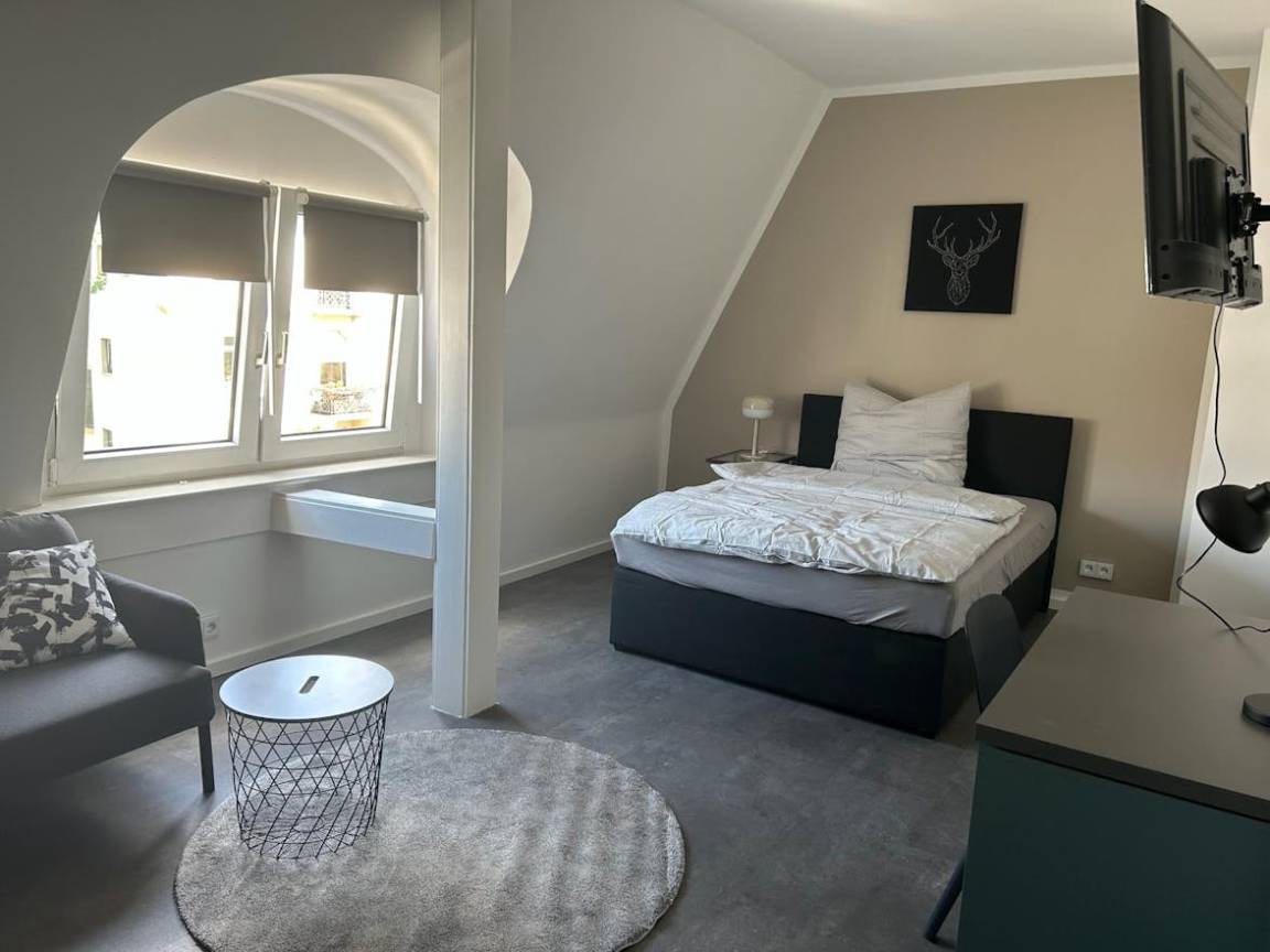 85 M² Private Room ∙ 1 Bedroom ∙ 1 Guest - Frankfurt (Main) Hauptbahnhof