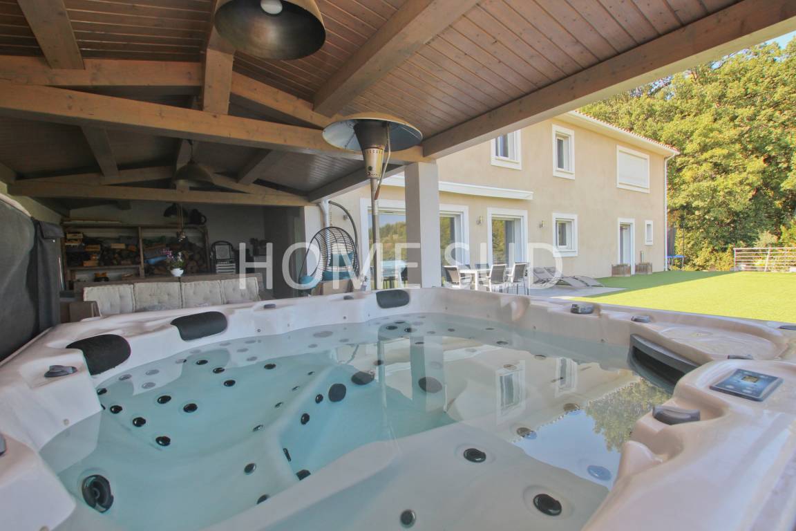 140 M² Villa ∙ 4 Chambres ∙ 6 Personnes - Montauroux