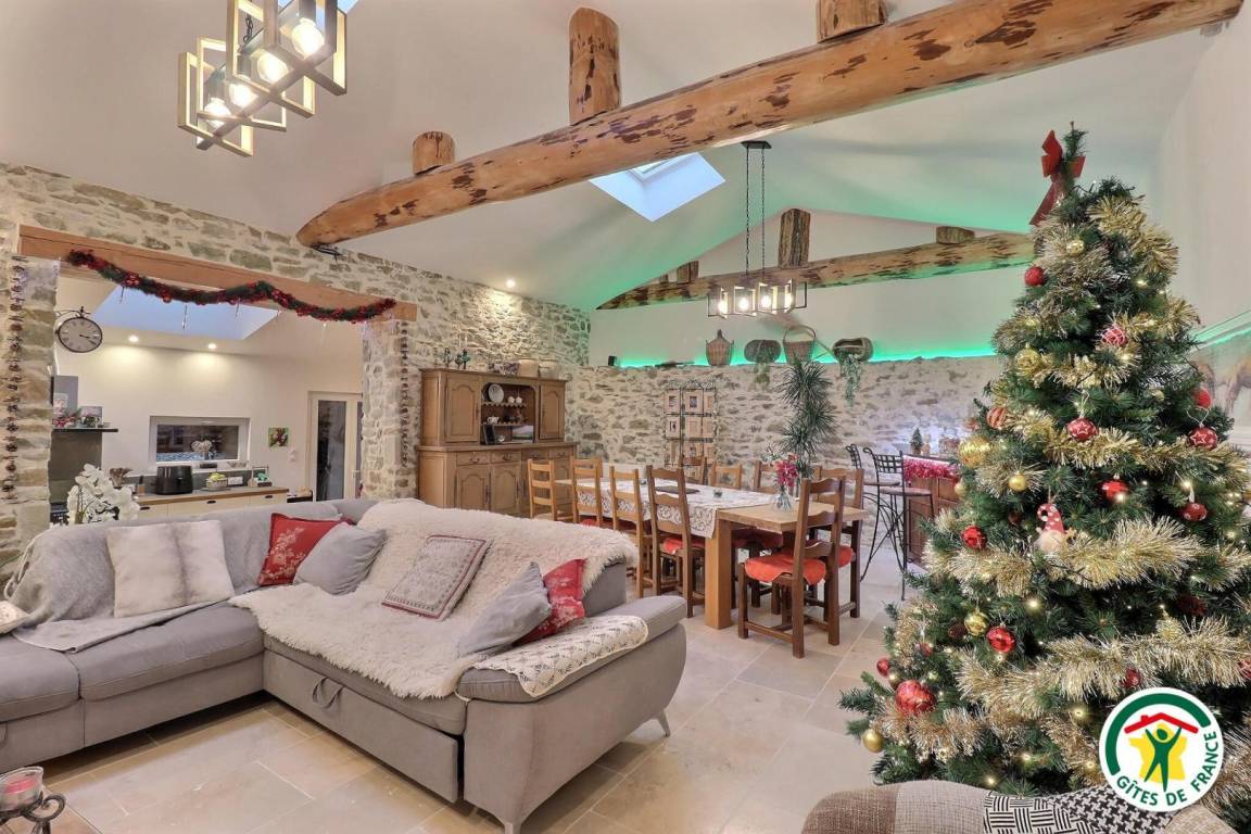 150 M² Gîte ∙ 3 Quartos ∙ 10 Hóspedes - Drôme