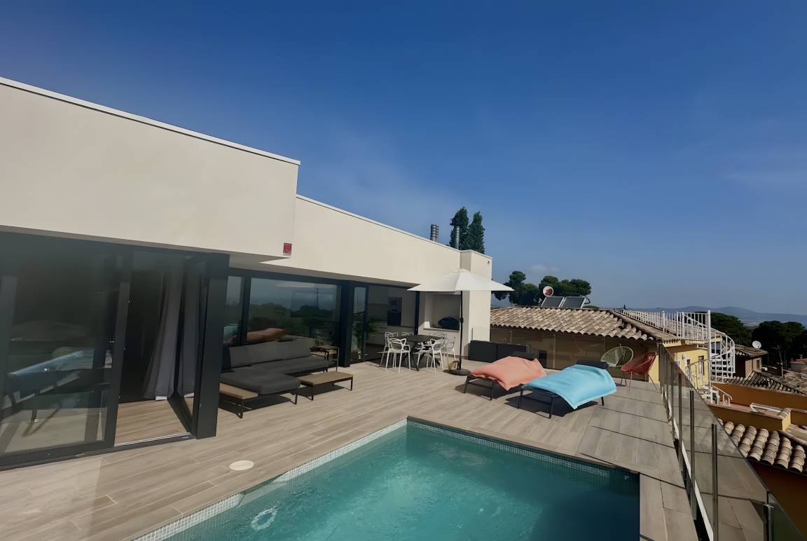 200 M² House ∙ 3 Bedrooms ∙ 6 Guests - Sa Riera
