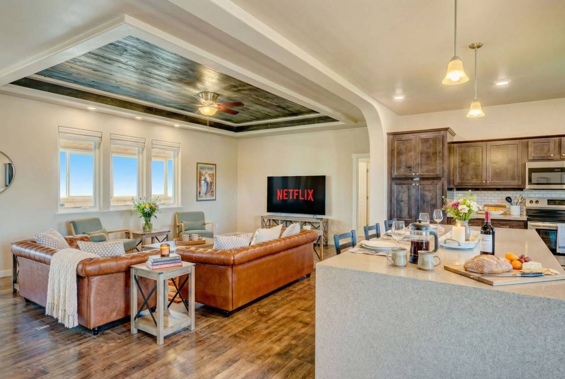 House ∙ 3 Bedrooms ∙ 6 Guests - Sheridan, WY