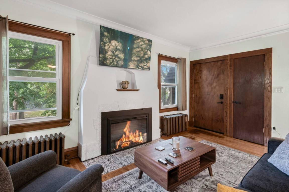 75 M² Apartamento ∙ 2 Habitaciones ∙ 4 Huéspedes - Saint Paul, MN