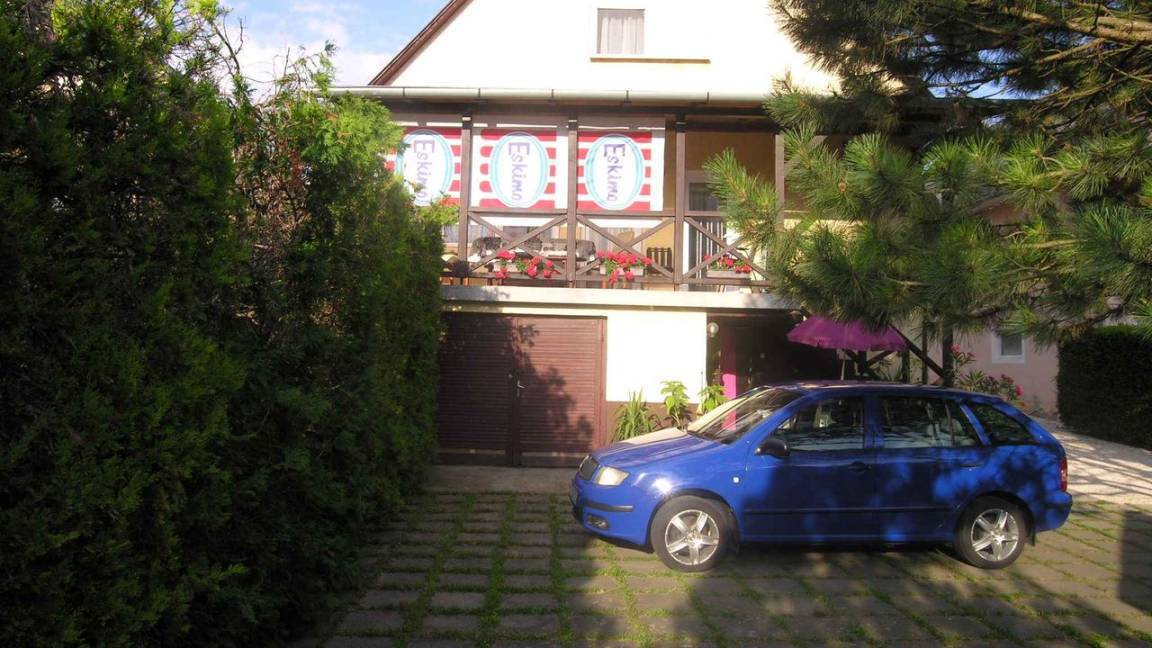130 M² House ∙ 4 Bedrooms ∙ 8 Guests - Balatonlelle