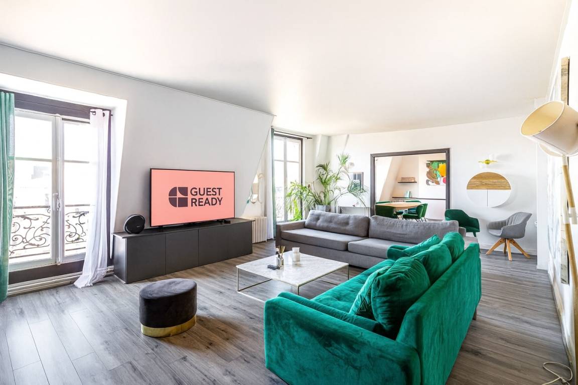 131 M² Apartment ∙ 3 Bedrooms ∙ 6 Guests - Eiffel Tower - Paris